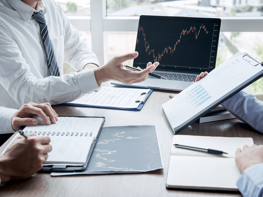 Mitigating Lease Risk: A Guide for Finance Professionals - Nomos One